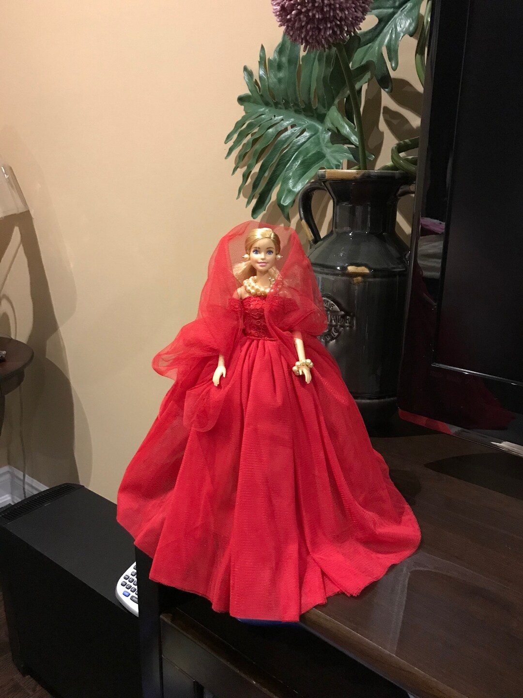 Gorgeous RED GOWN Doll With Jewellery, Matching Sandals and Veil ...