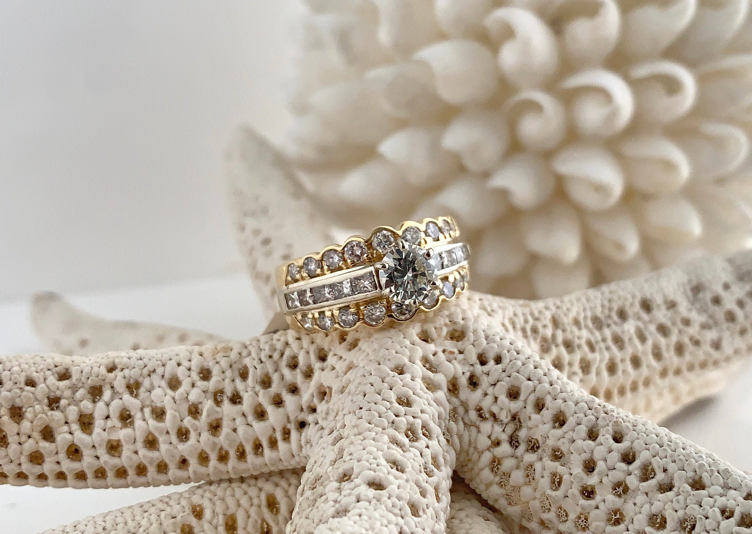 VINTAGE Retro-Style Engagement Ring with Natural Round diamond | Etsy