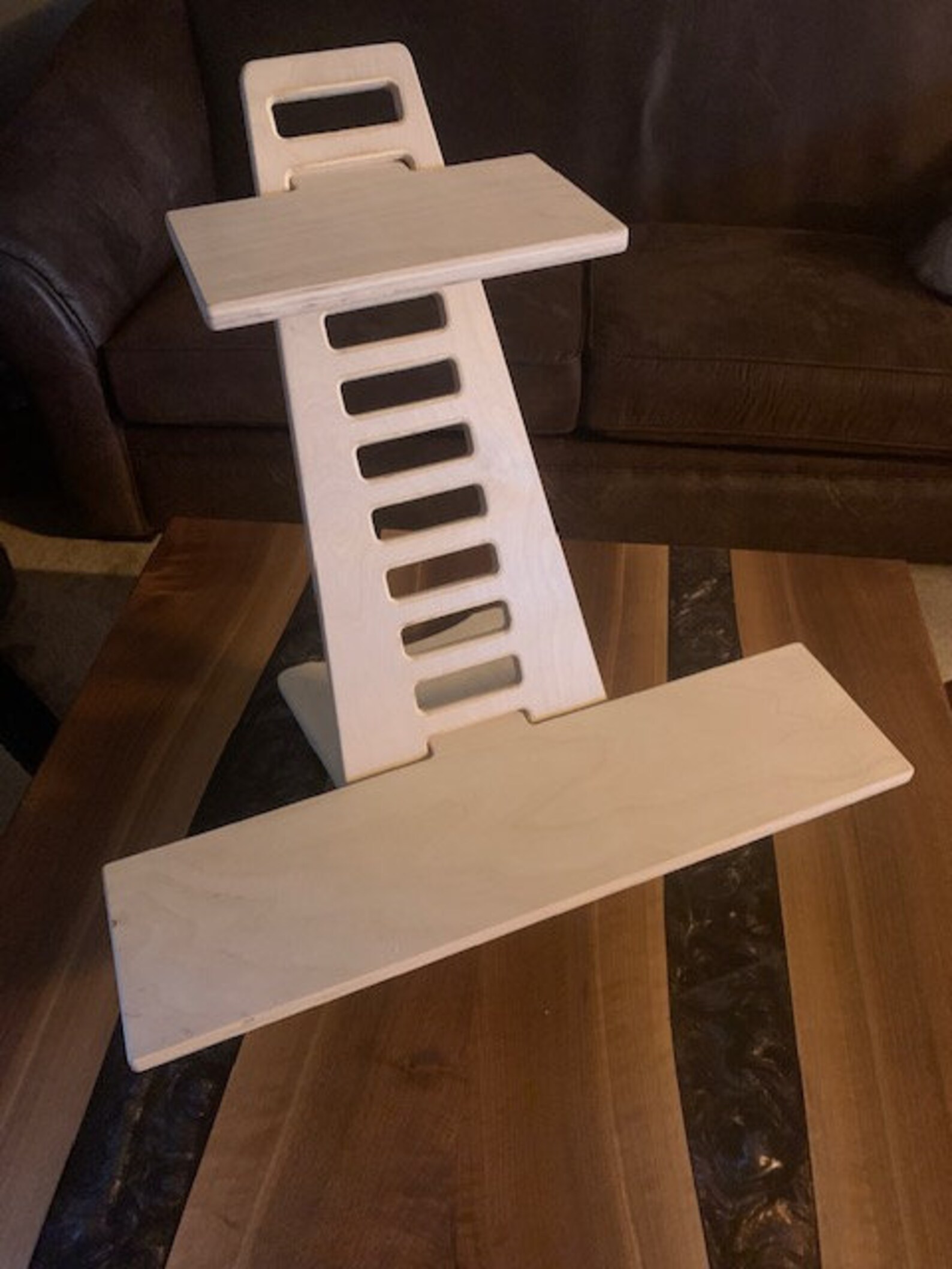 Free Standing Adjustable Shelf - Etsy Canada