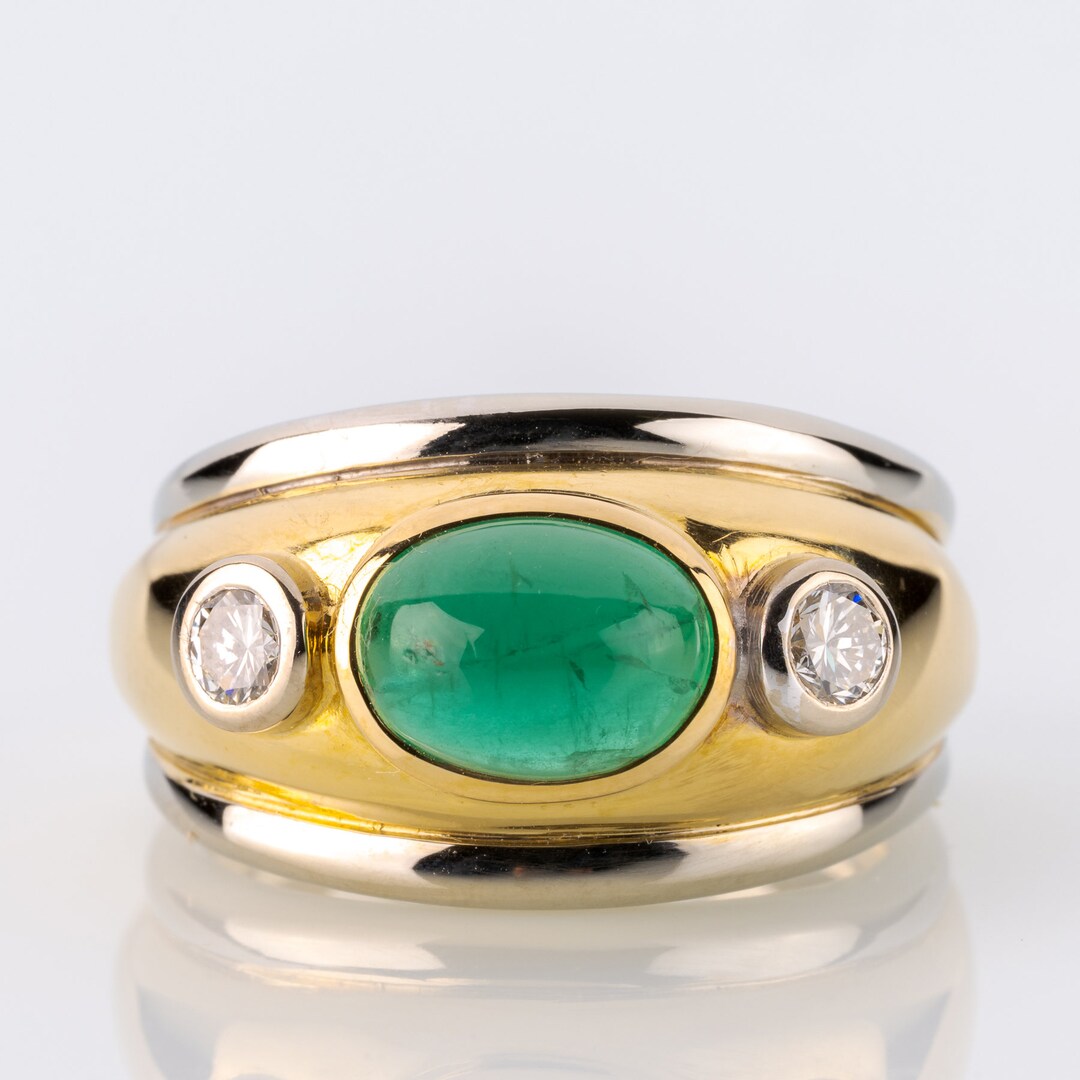 Vintage Ring 18k Gold With an Emerald and Diamonds - Etsy