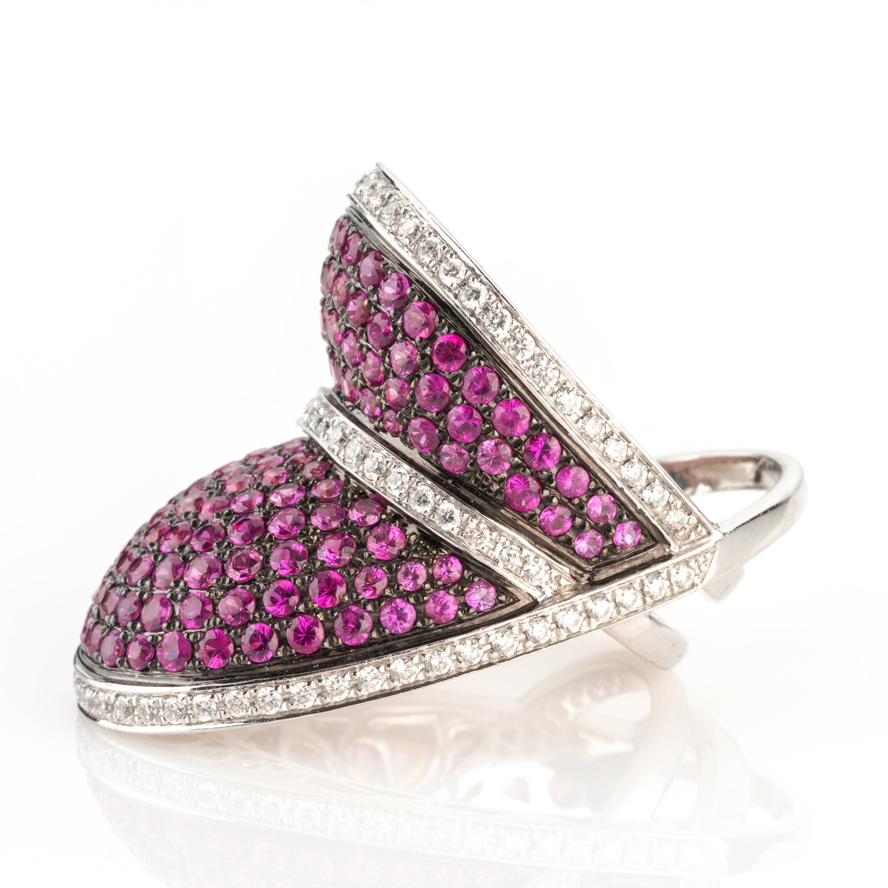 Ladies Ring 18k Gold With Rubies and Diamonds - Etsy