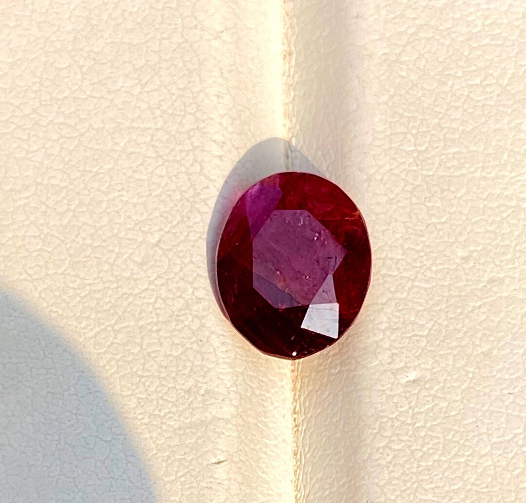 100% Natural Pigeon Blood Ruby Sapphire Gemstone Oval Shape Faceted ...