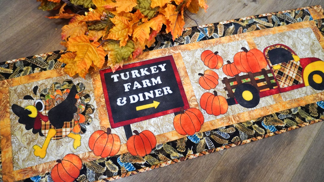 PDF Thanksgiving Turkey Escape Table Runner Pattern - Etsy