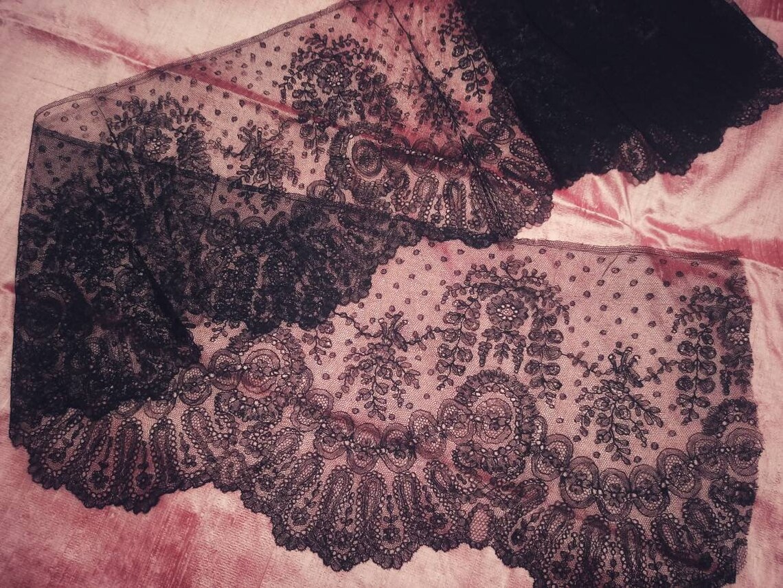 CHANTILLY Bayeux Lace C1860s French Handmade Black SILK Lace - Etsy