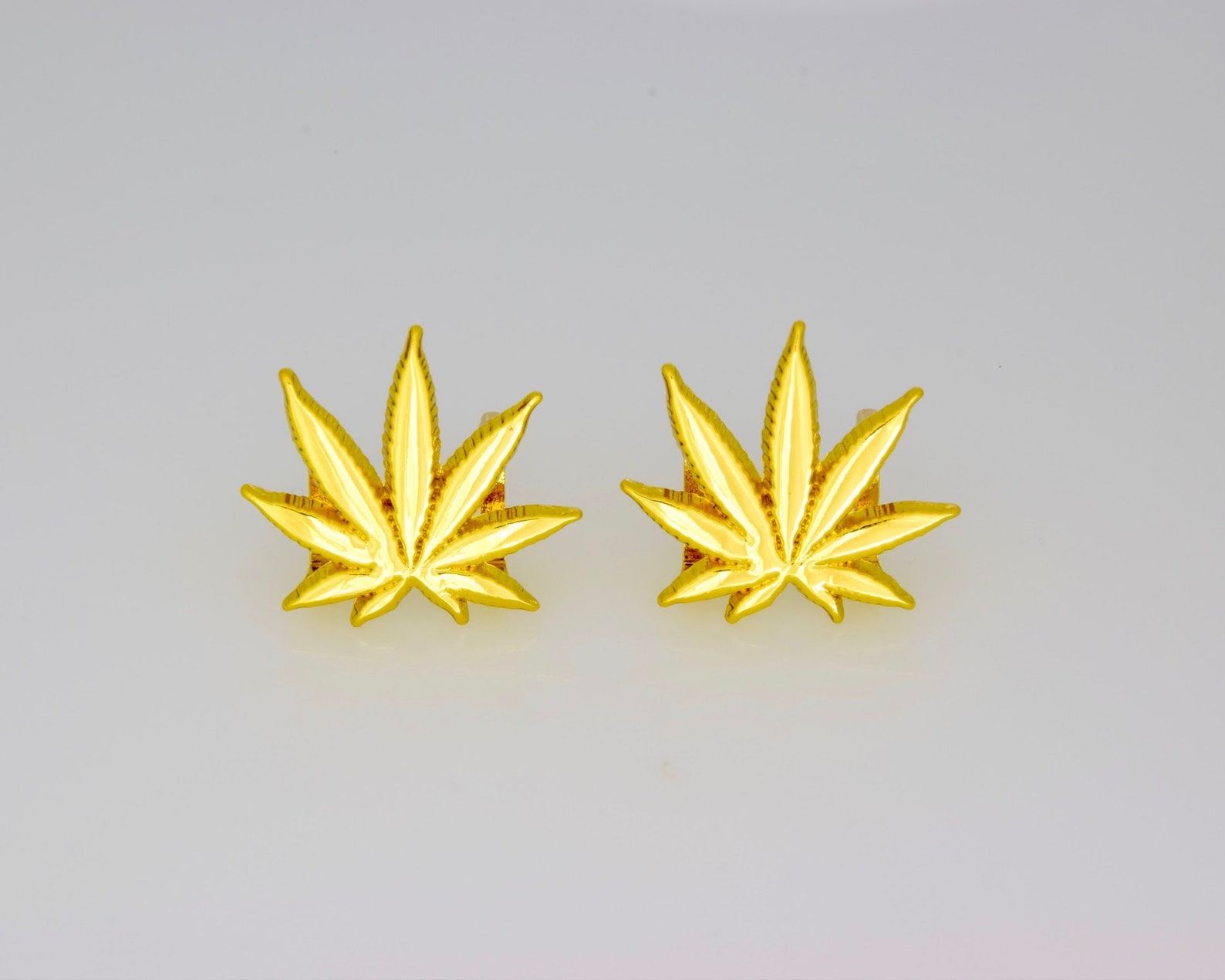 Metal Marijuana Leaf Luxury Dubraes Premium Quality Fast Shipping - Etsy