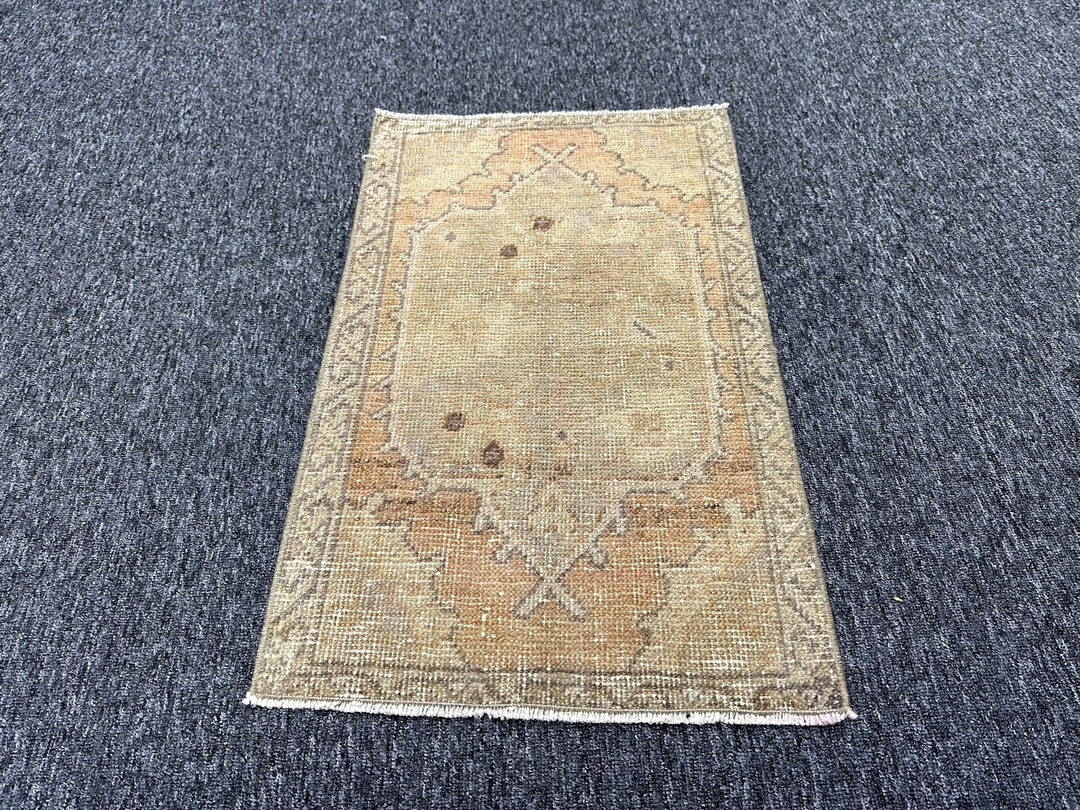 19”x31 Inches. Vintage Door Mat Rug. Laundry Room Rug. Neutral Door Mat ...