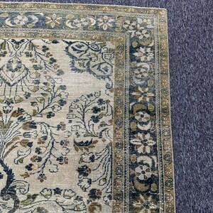 4’8”x6’5”ft. Persian Rug. Persian Scatter Rug. Entryway Rug. Neutral ...