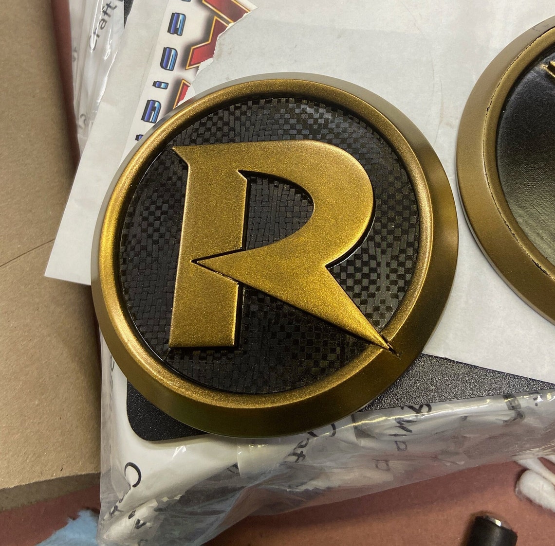 Robin Chest Emblem - Etsy