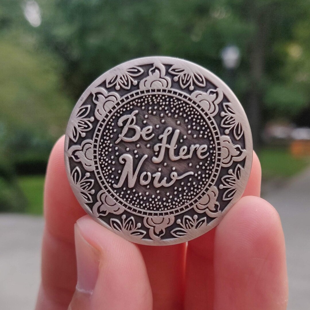 Be Here Now Mantra Medallion - Meditation Gift, Mindfulness Tool, Daily ...
