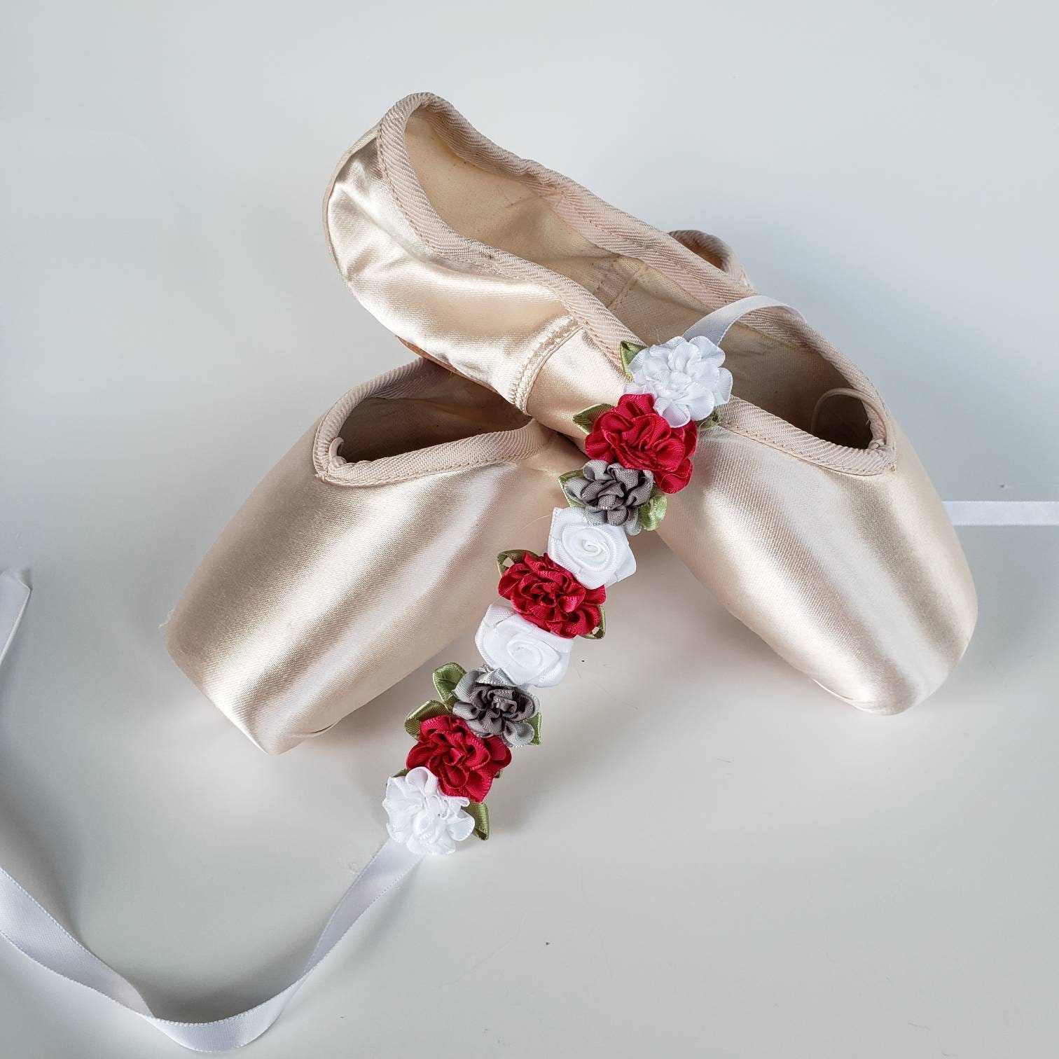 Ballet Bun Wreath: tip Tap Toe - Etsy