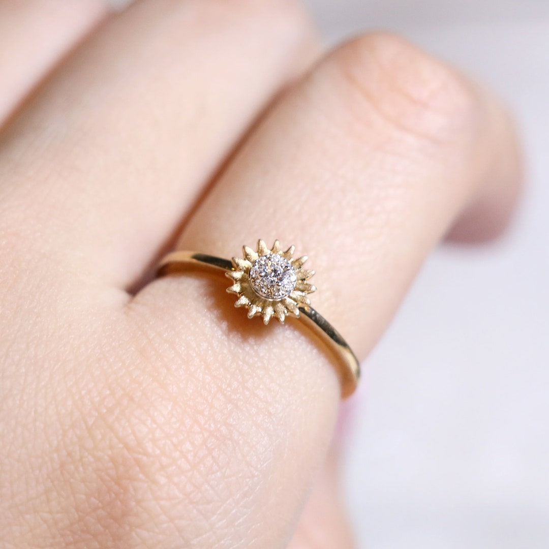 14K Solid Gold Sunflower Diamond Ring, Sun Minimalist Statement Ring ...