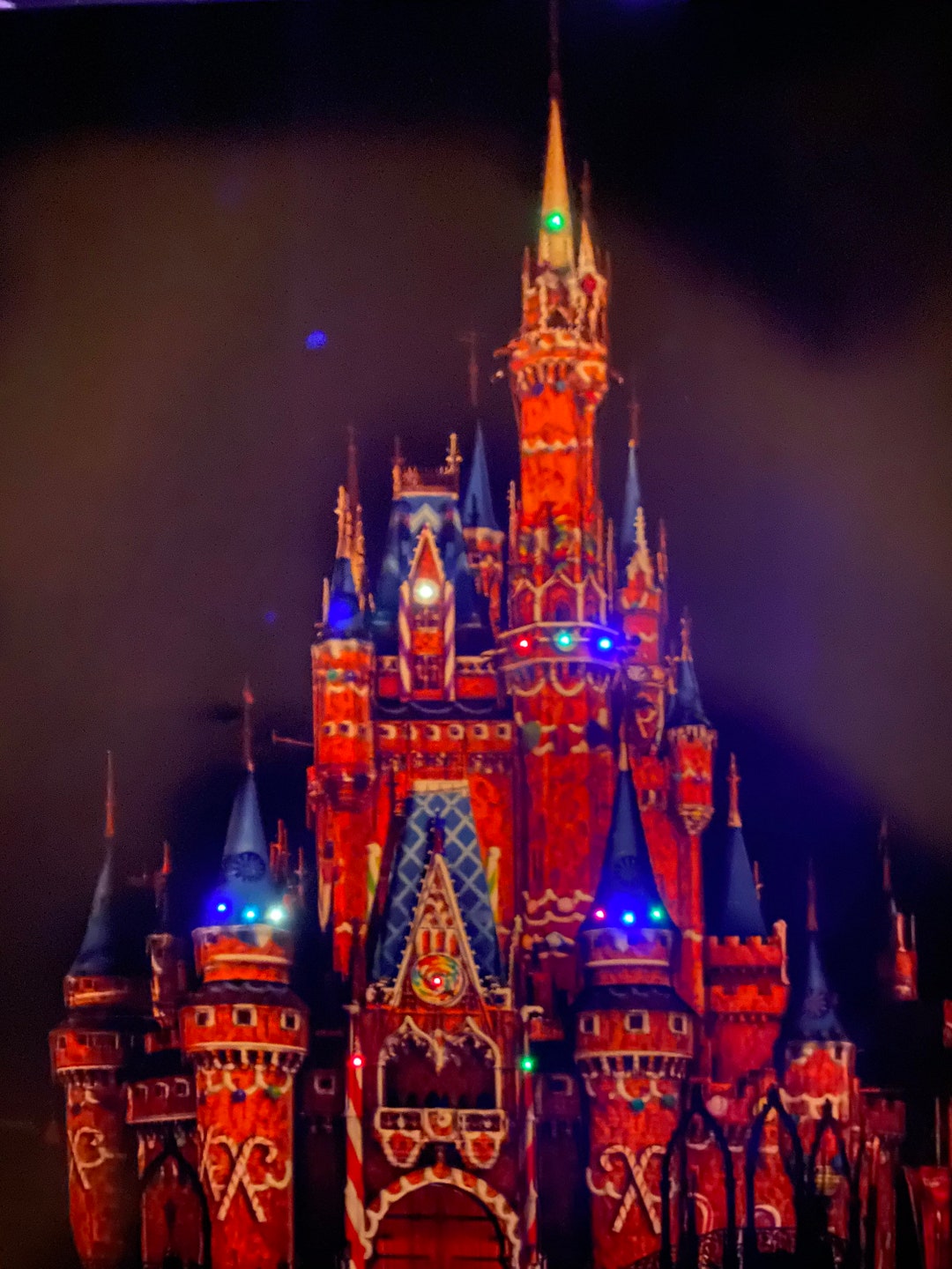 Disney’s Cinderella’s Castle Decorated as a Gingerbread House With LED ...