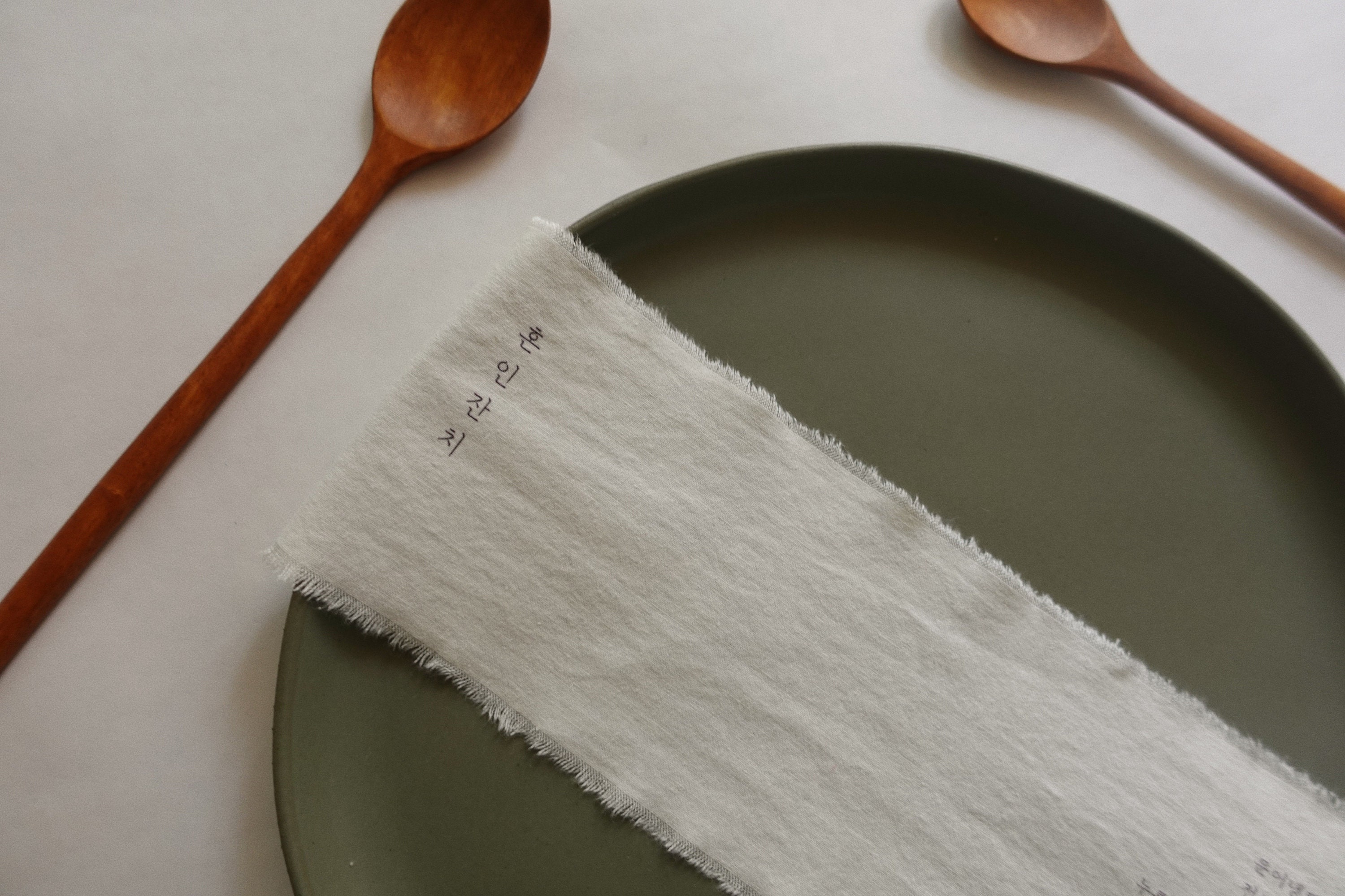 Fabric Wedding Menus / Minimalist Menus / Dinner Cards/ - Etsy