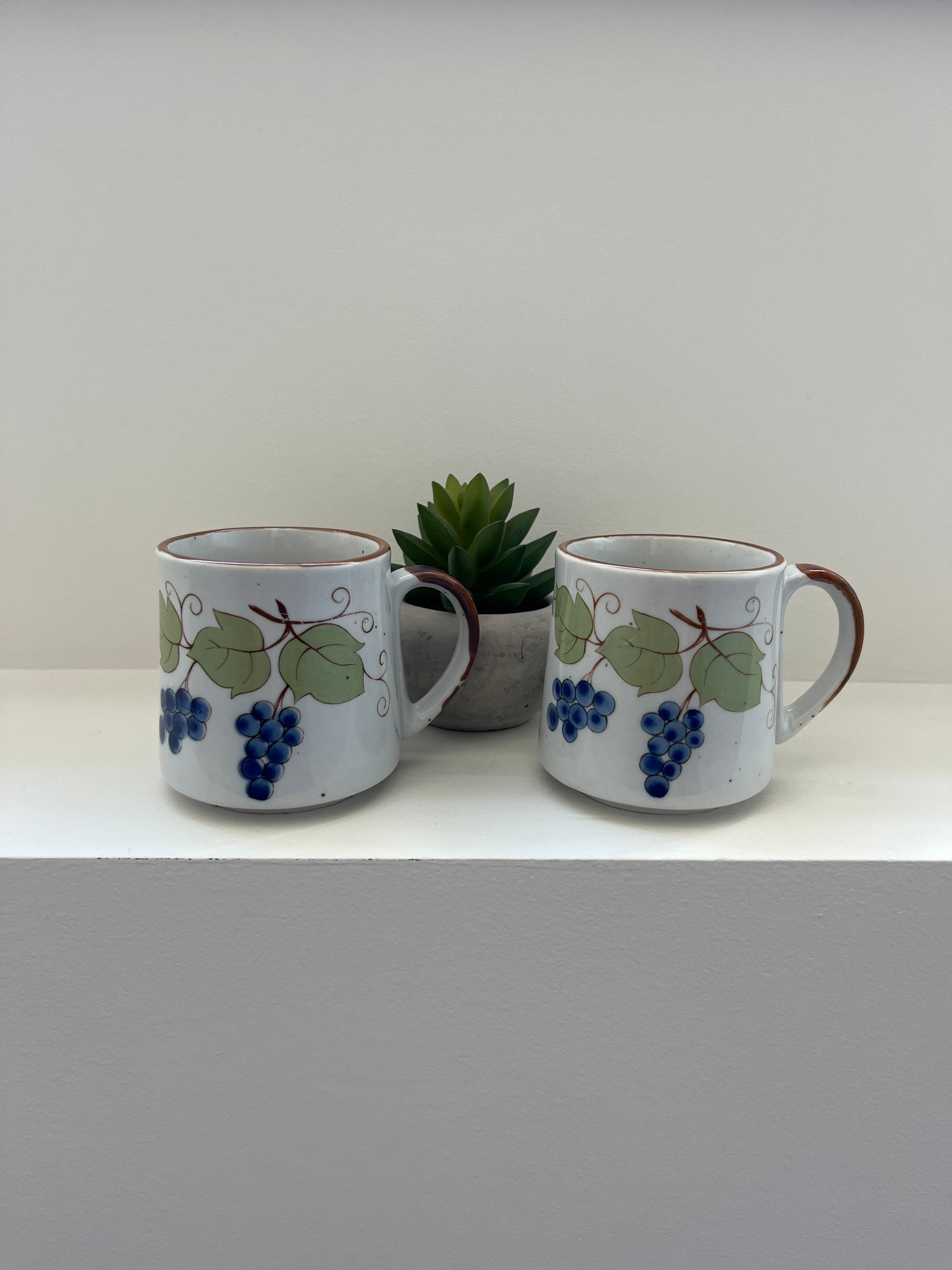 2 Vintage Speckled Stoneware Mugs 70s 80s Grapevine Mugs 70s - Etsy