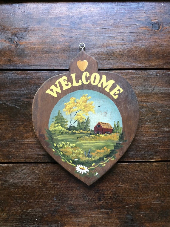 Welcome Sign Heart shaped recycled wood handpainted Signs Home & Living ...