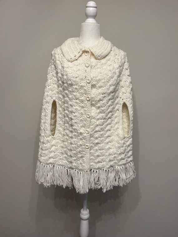 60s 70s cream hand-crochet cape, cream cape, ivory ha… - Gem