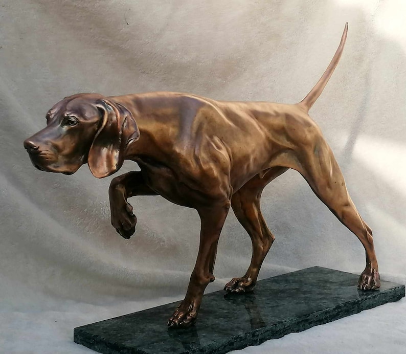 On Point Hunting Hungarian Vizsla Bronze Statue - Etsy
