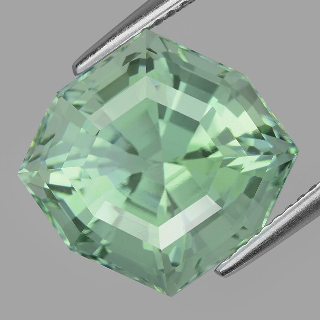 10.43cts Sparkling Natural Green Amethyst (prasiolite) Fancy Precision ...