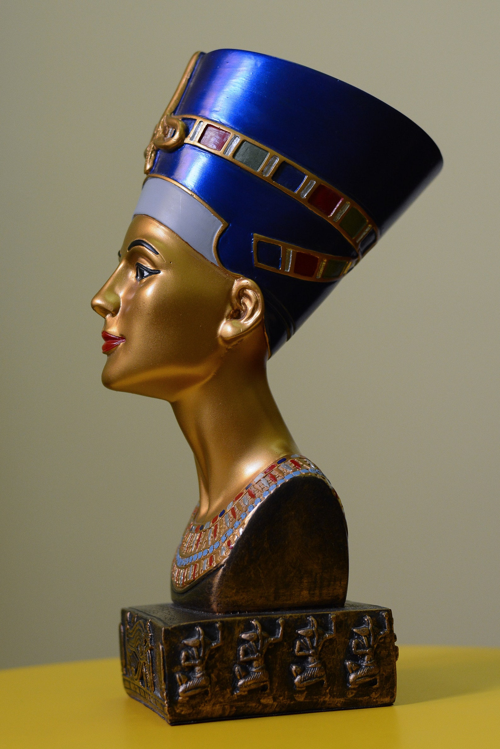 Statue of Egyptian Art Queen Nefertiti Bust Large Hand Painted - Etsy