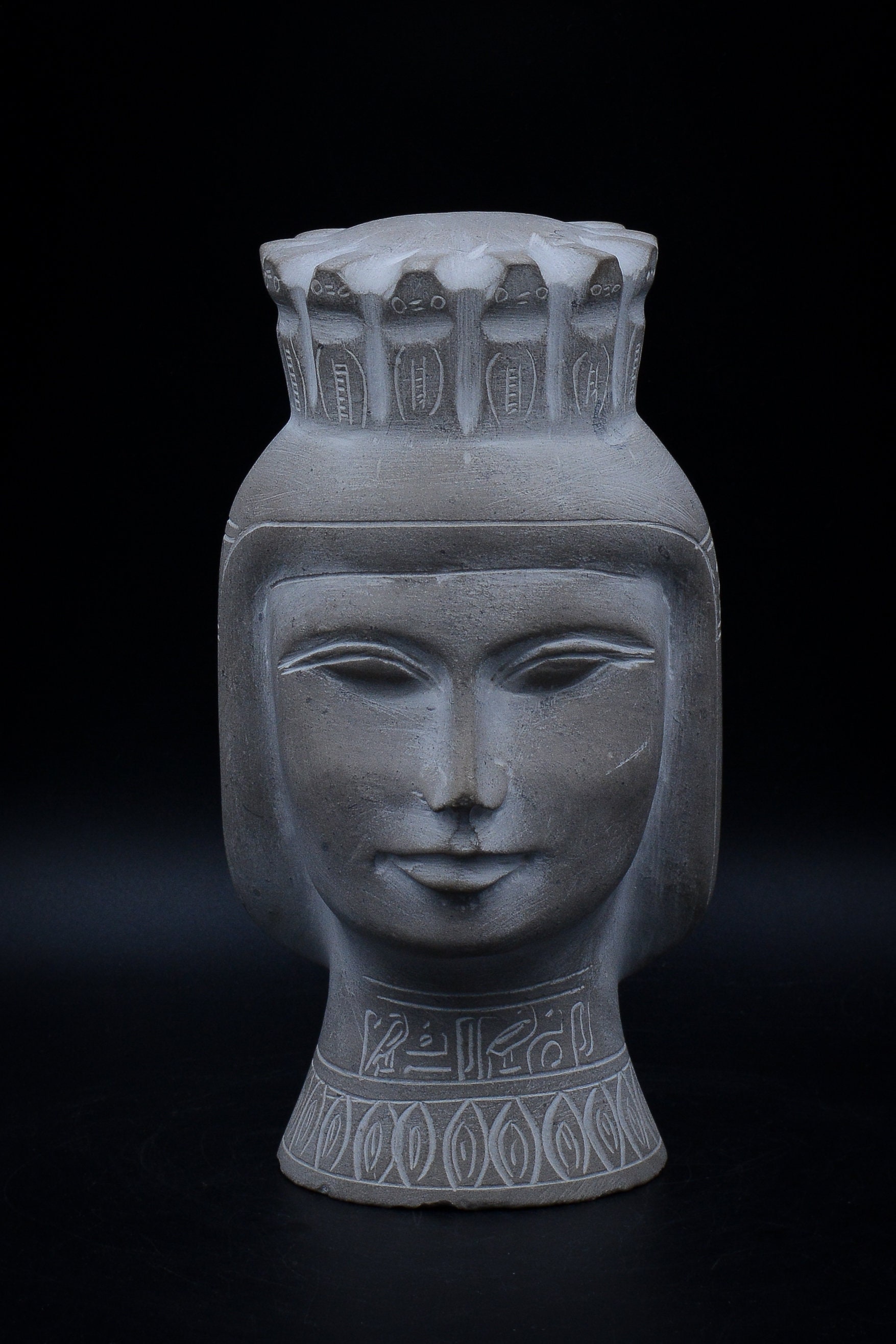 Statue of Nefertari - Etsy