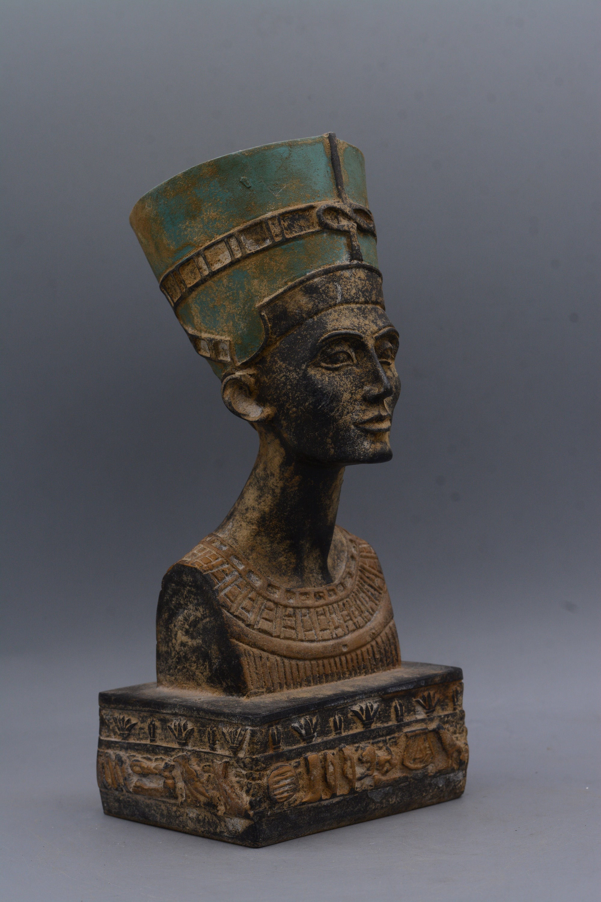 The Beauty of Queen Nefertiti's Bust, Egyptian Artifact, Nefertiti Bust ...