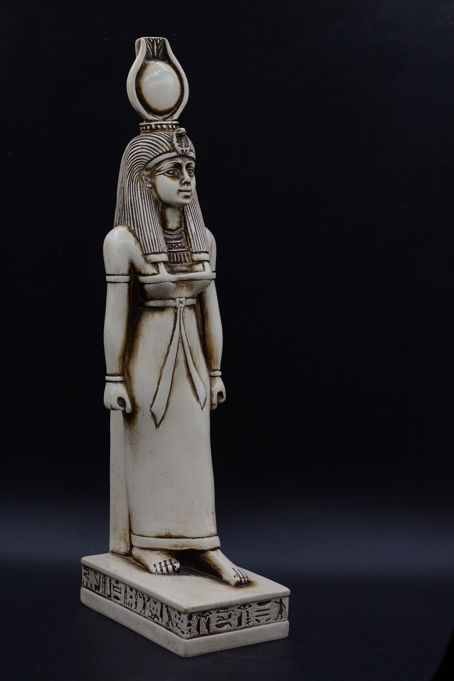 Unique Statue of Egyptian Art Goddess Isis 2 Color, White / Hazel 12 ...