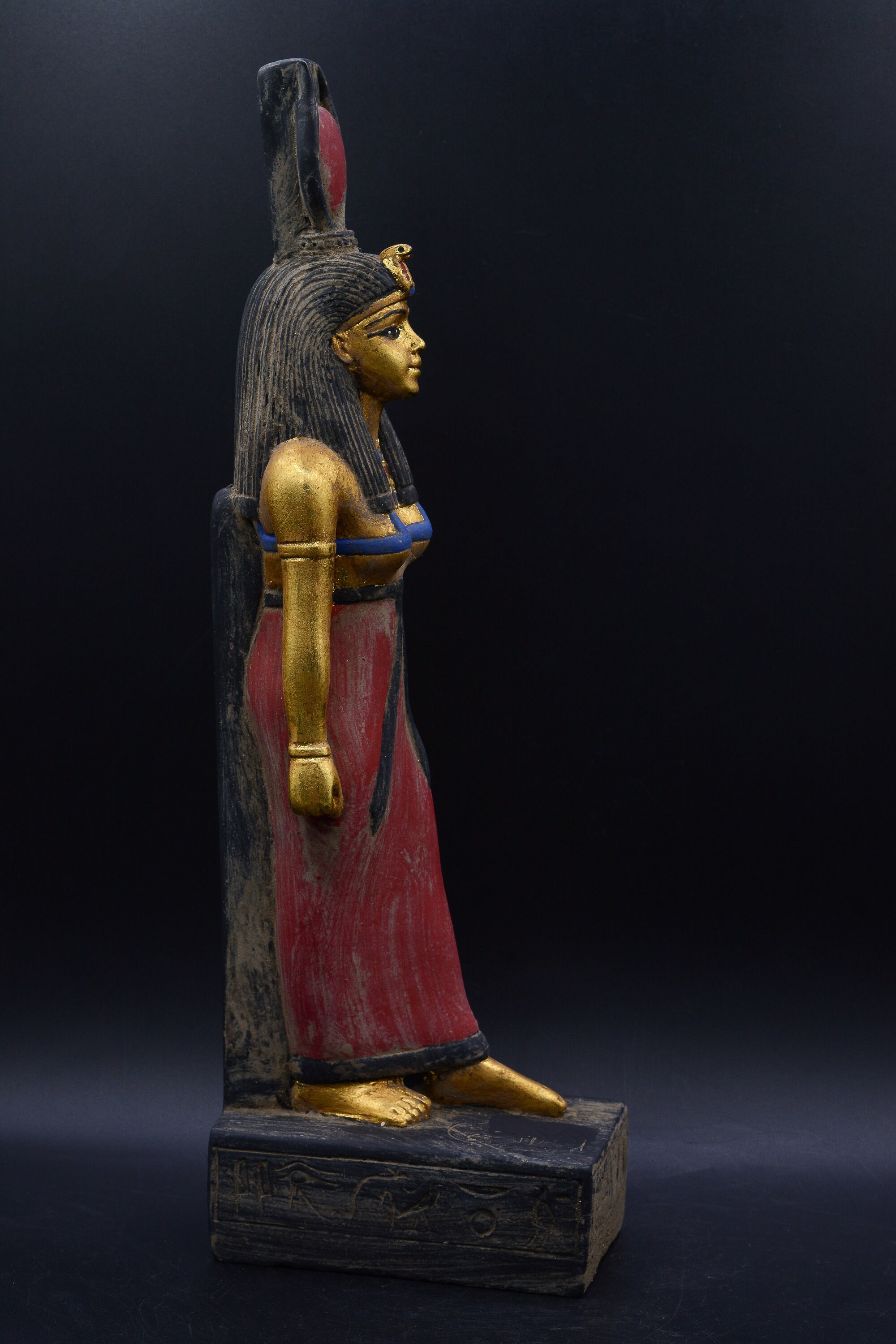 Estatua de la diosa del arte egipcio antiguo Isis Mano de | Etsy