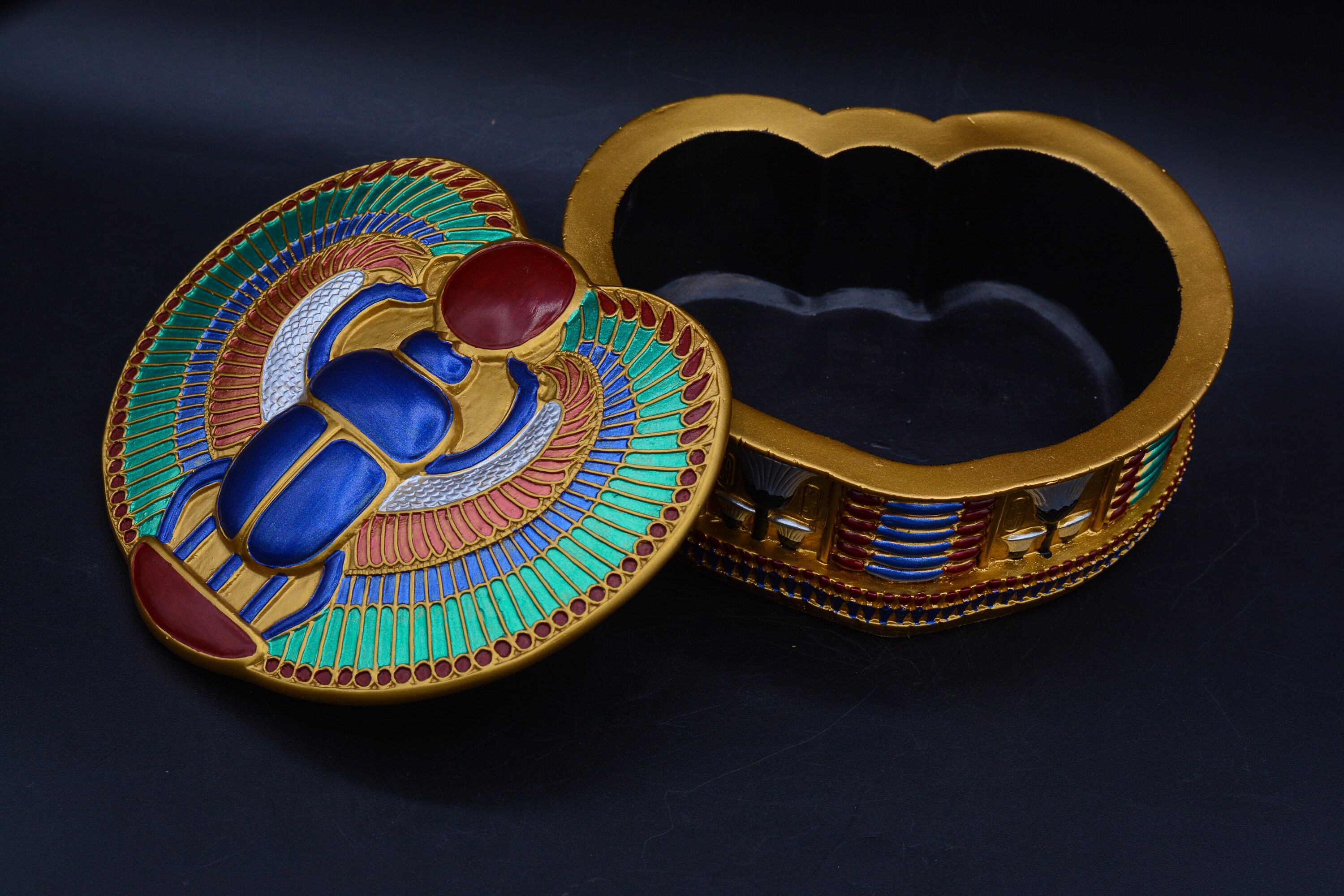 Egyptian art Box decorated pharaonic inscriptions Scarab winged Unique ...