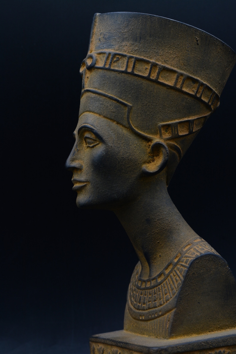 The Beauty of Queen Nefertiti's Bust, Egyptian Artifact, Nefertiti Bust ...