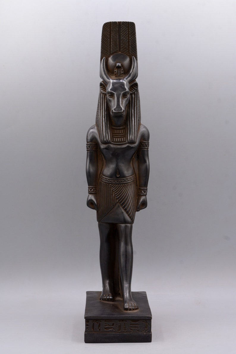 Statue Montu God of War Lord of Medamud, Depicted With a Bull’s Head ...