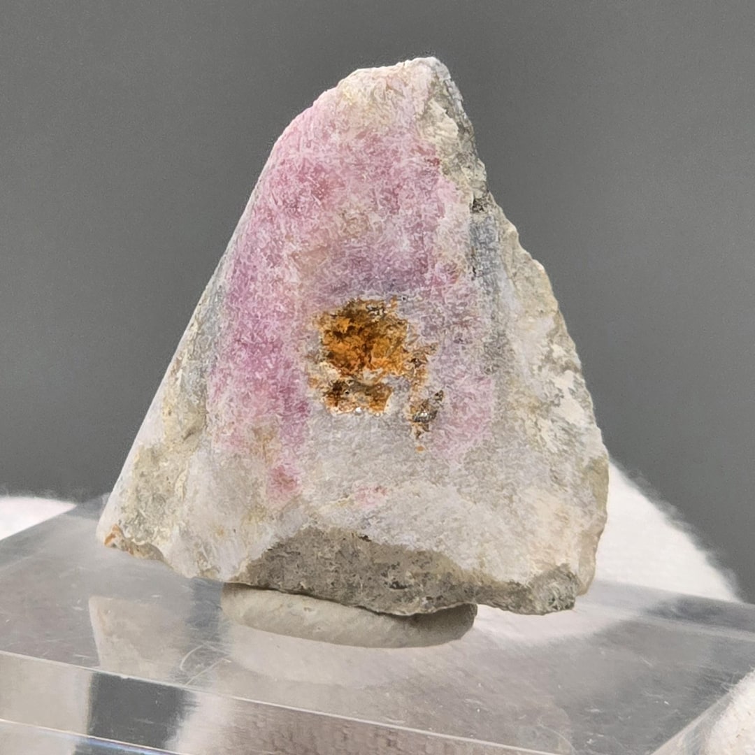 Pink Tugtupite Specimen – Ilímaussaq, Greenland (7.84 G) - Etsy