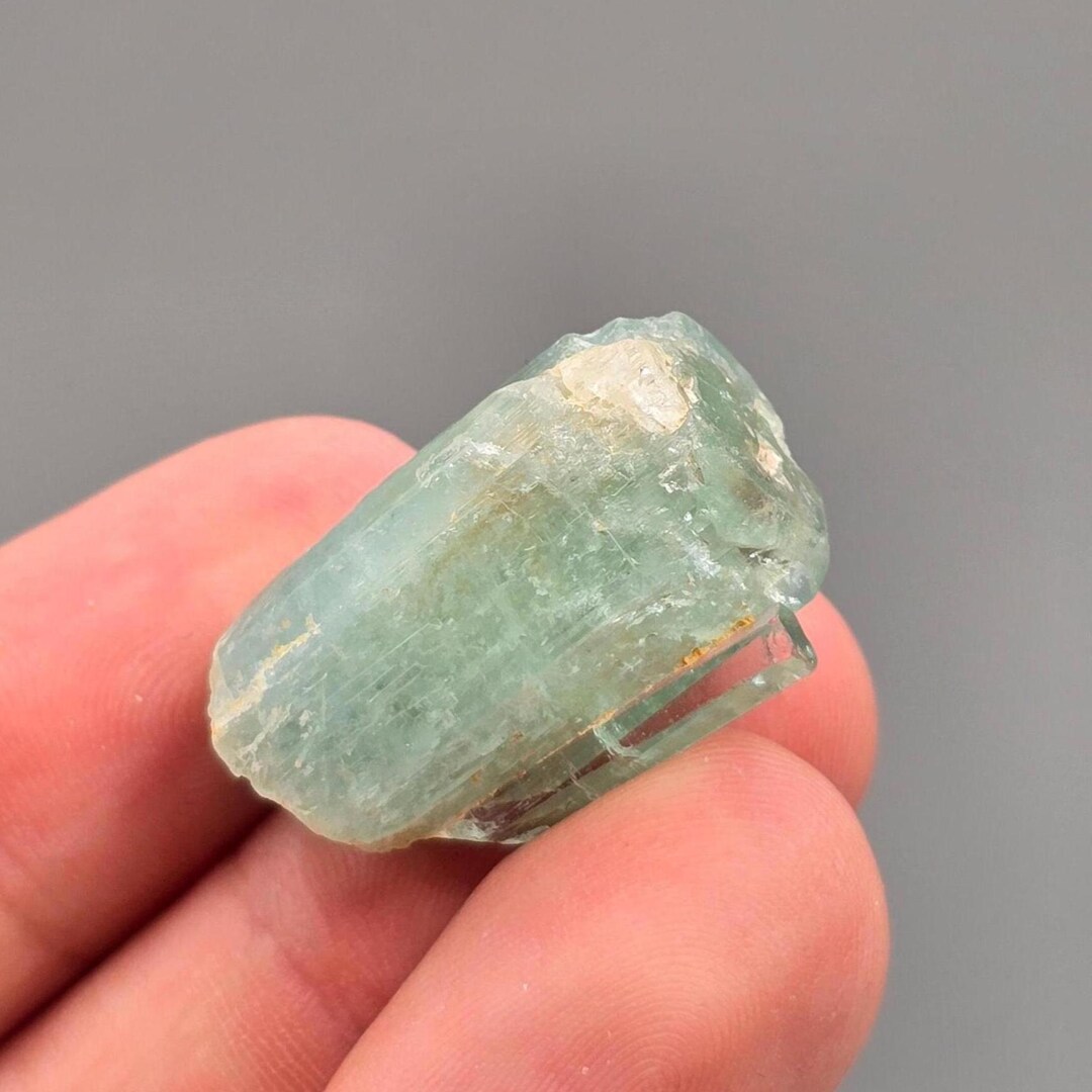 Vanadium Emerald Crystal - Beryl With Rare Red UV Fluorescence – Jos ...