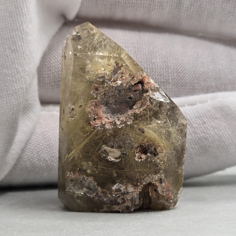 Golden Rutile Quartz – High-density Rutile Inclusions in Partially ...