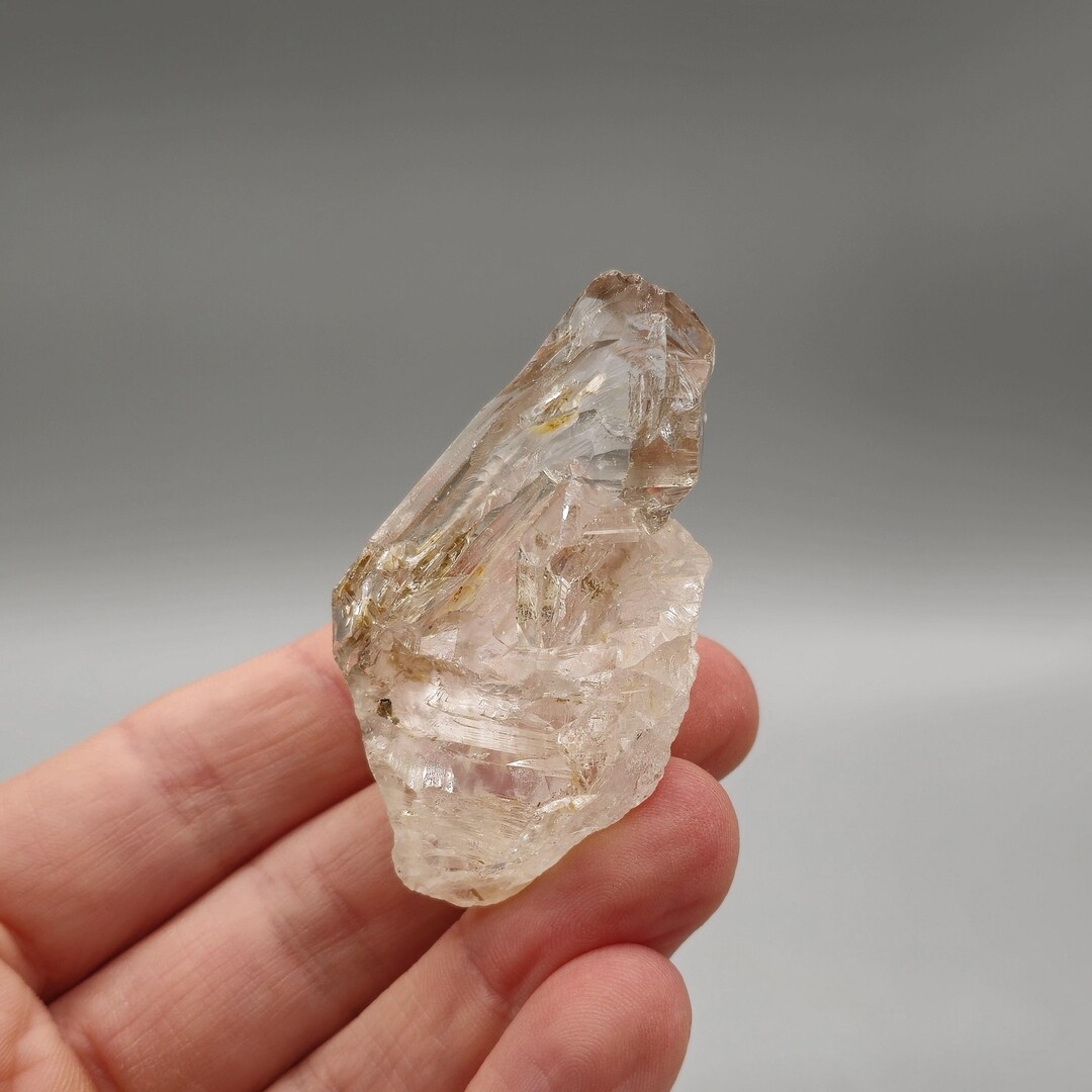 Multi-terminated Skeletal Quartz With Smoky Phantom & Enhydro Inclusion ...