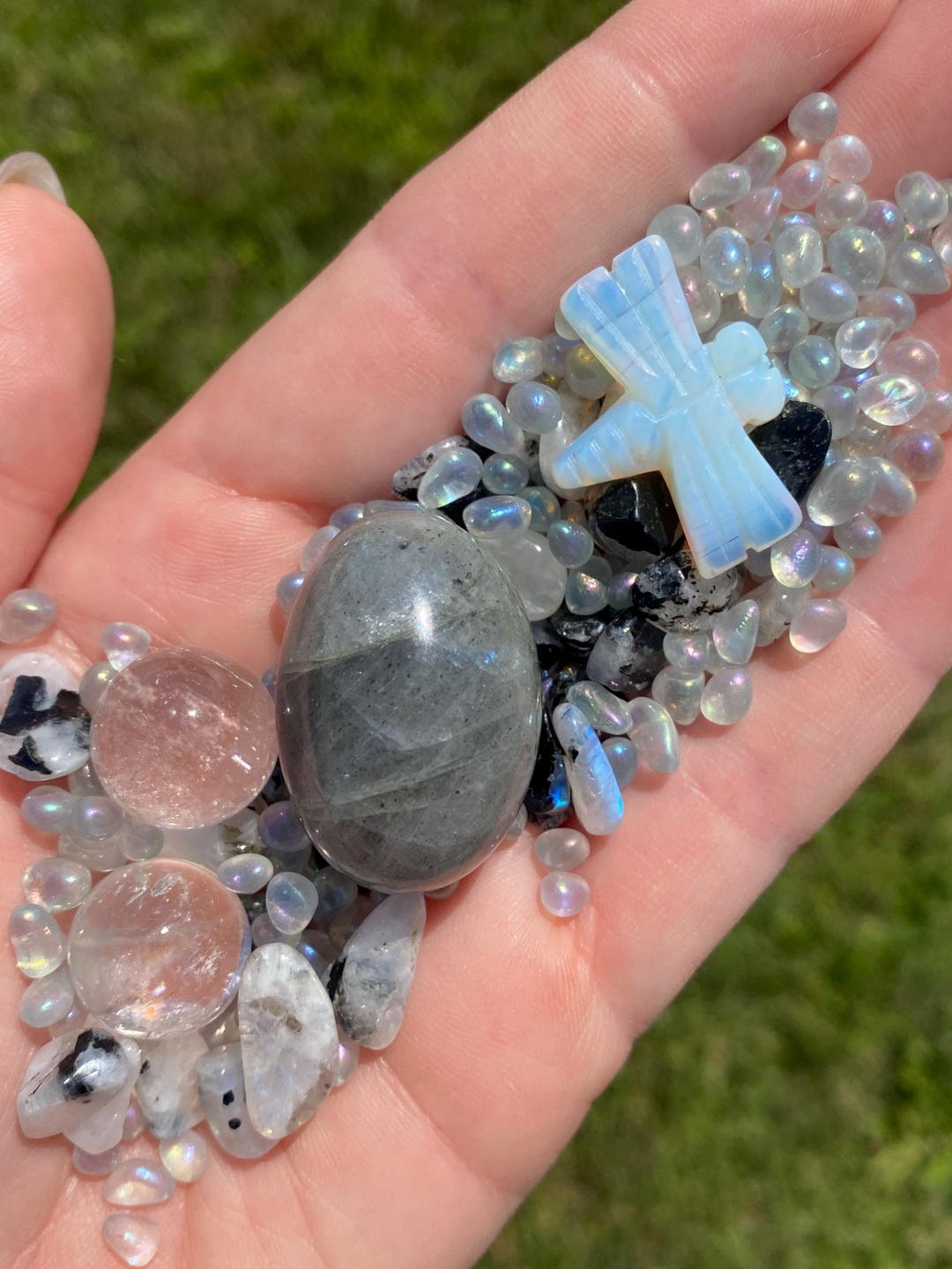 Crystal Confetti - 100 Grams - Aura Quartz - Labradorite - Blue ...