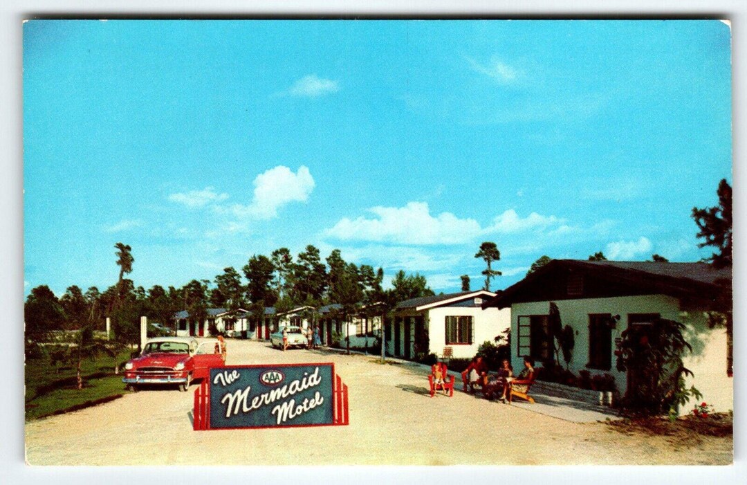 Postcard the Mermaid Hotel Weeki Wachee Florida Old Cars Vintage Retro ...