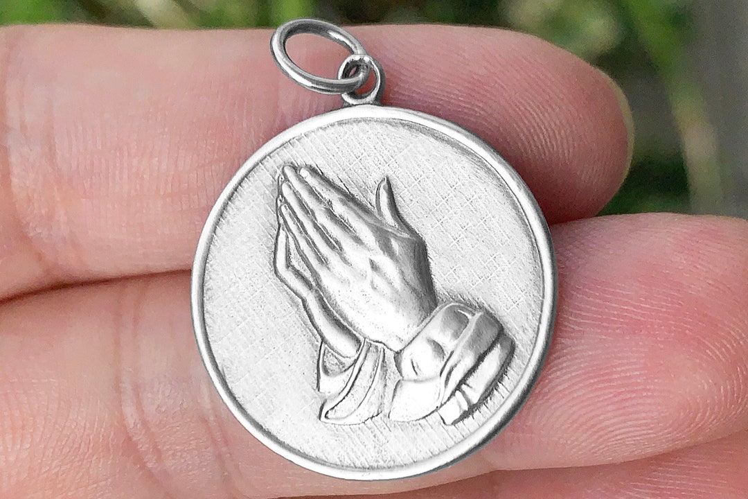 Pendant Prayer Hands Medal, Serenity 27 X 24 Millimeters - Christian ...