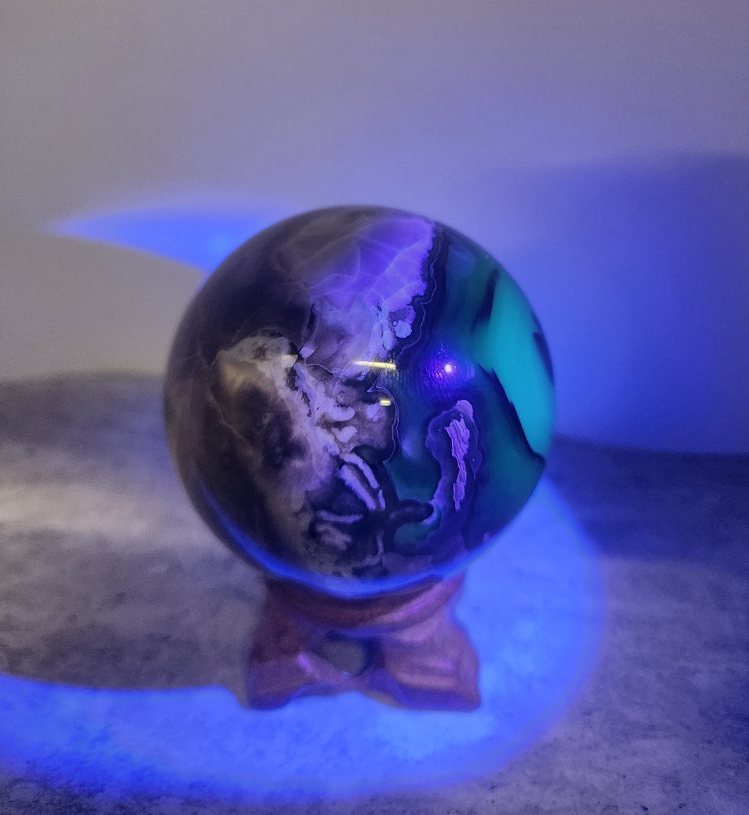 Volcano Agate Natural Crystal Sphere UV Reactive Green Glow Gemstone ...