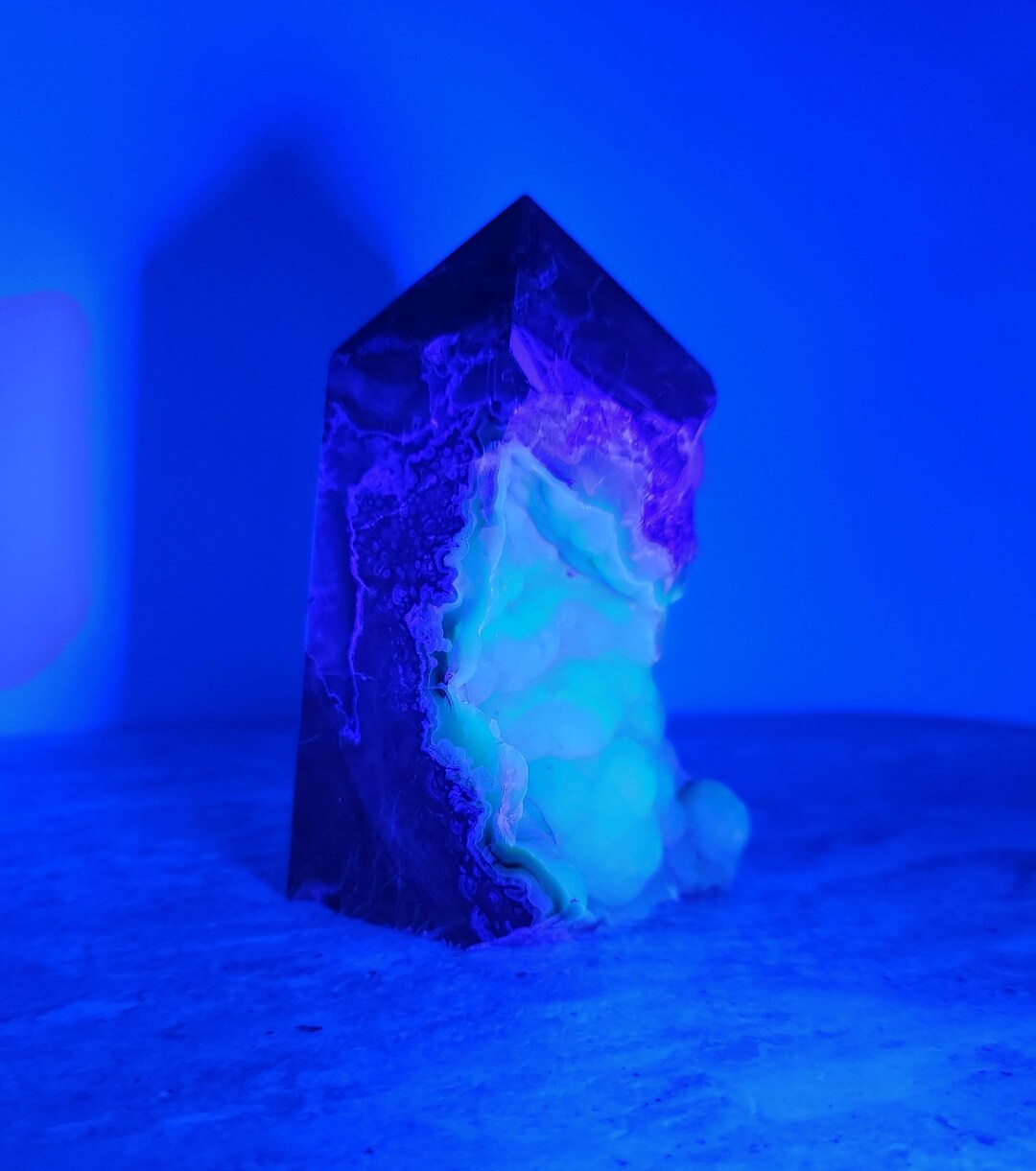 Volcano Agate UV Reactive Natural Crystal Tower Rough Edge #1 - Etsy