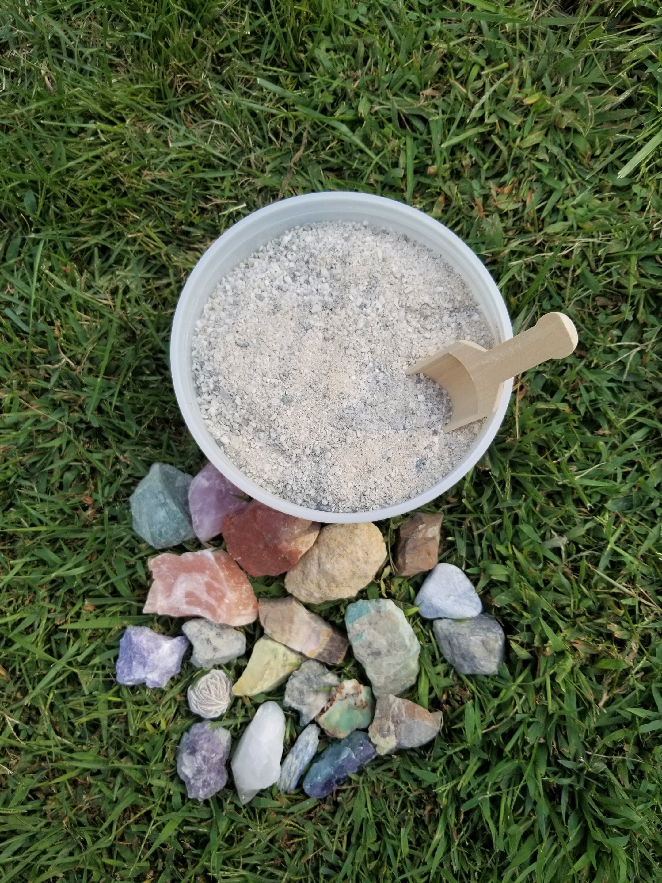 Natural Crystal Gemstone You Dig Bucket - Rough Crystals - 64oz Size ...