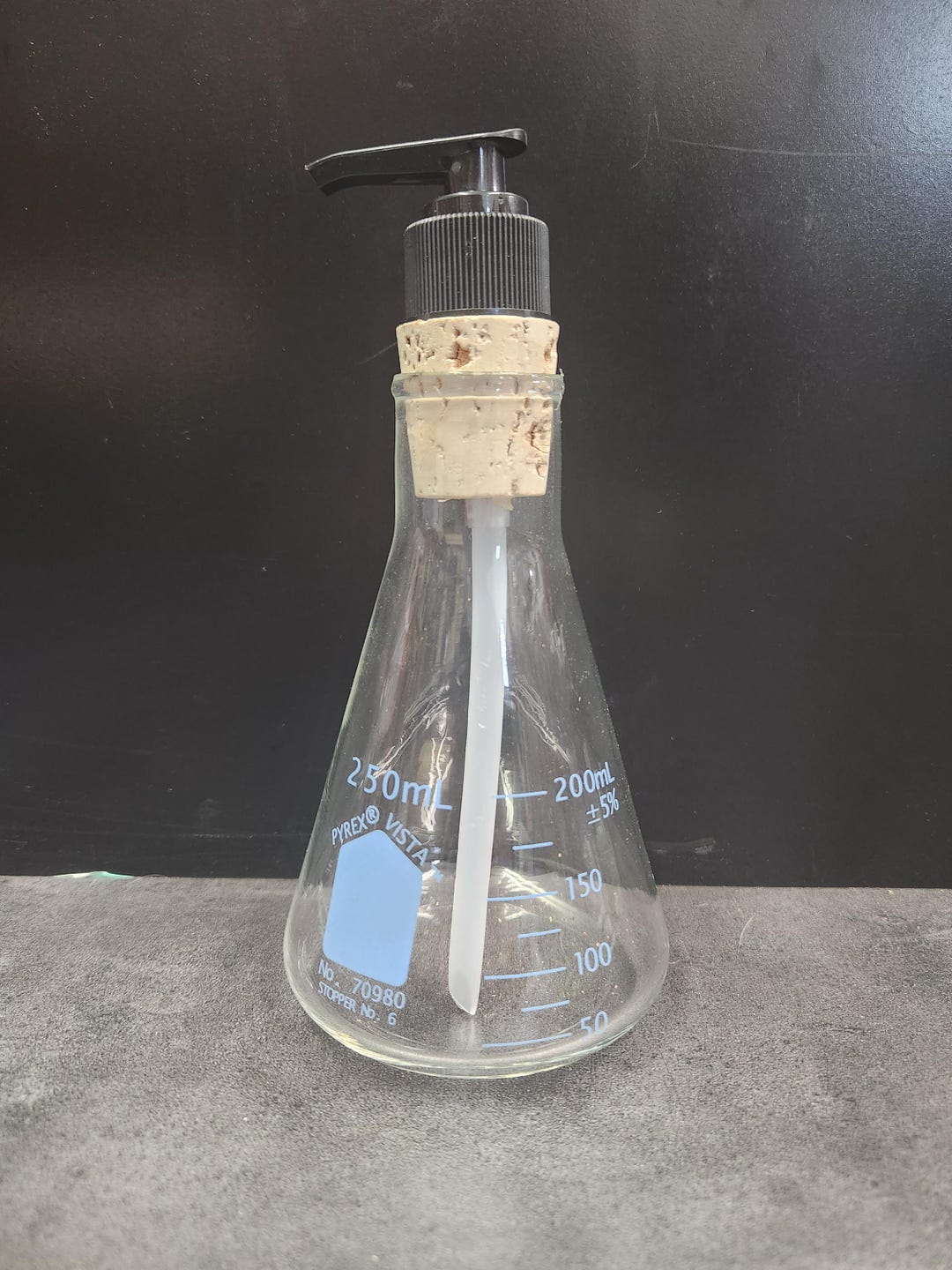 Scientific Beaker Soap Dispenser 250ml Glass Pyrex Science Flask ...