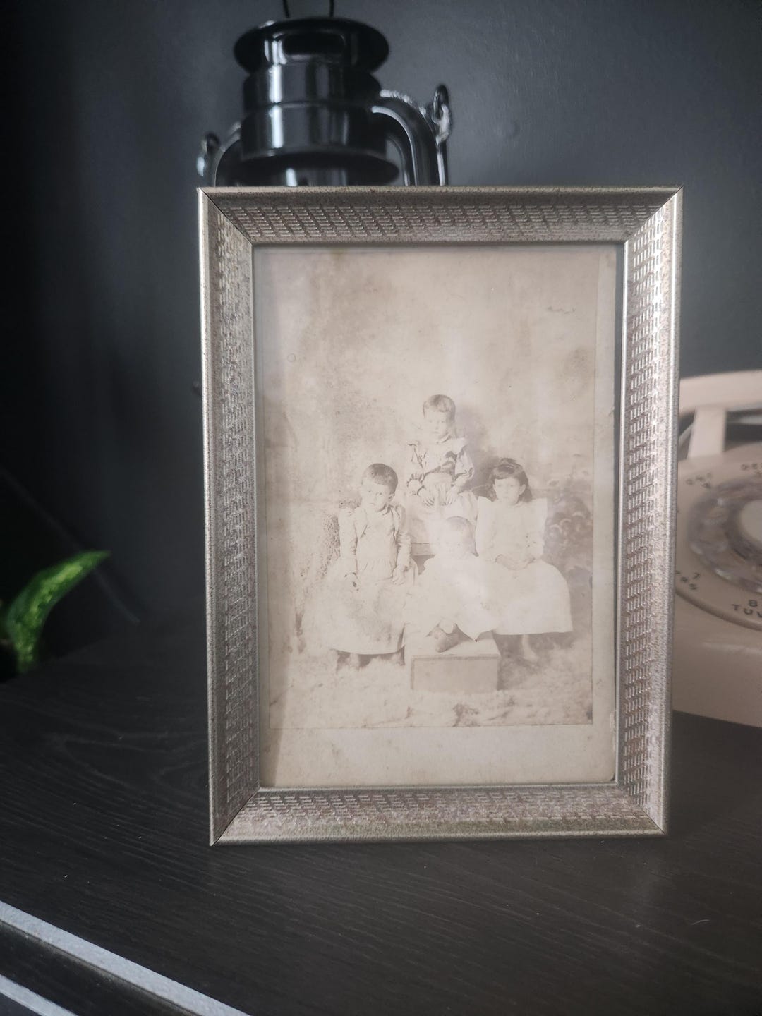 Original Photograph Family of 4 Siblings Vintage Photograph in Frame - Etsy