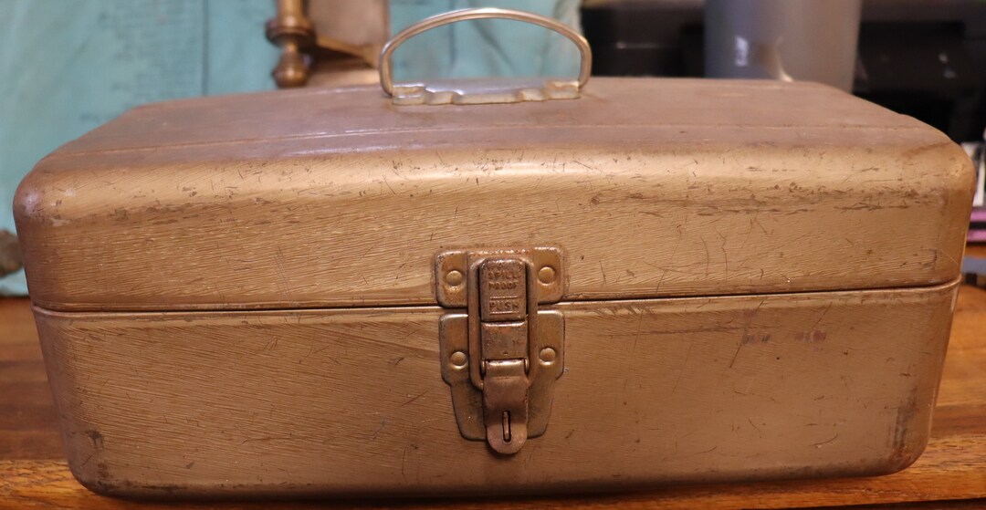 Vintage Union Steel Chest Leroy NY Fishing or Tool Box - Etsy
