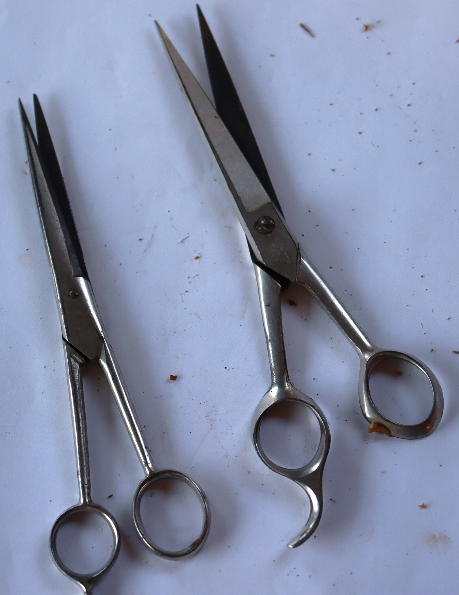 Vintage 2 Pair of Clipper Scissors Universal and Ridge Cut - Etsy