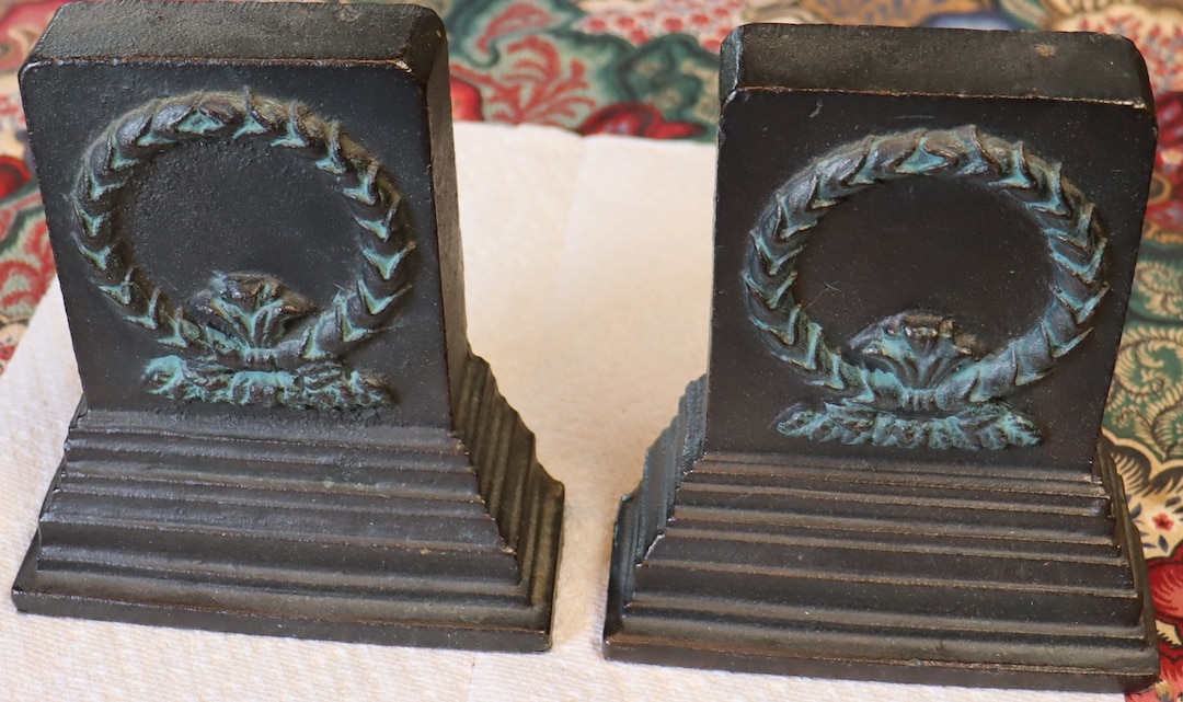 Vintage Cast Iron Bookends With Wreath Design 6 by 5 Inches - Etsy