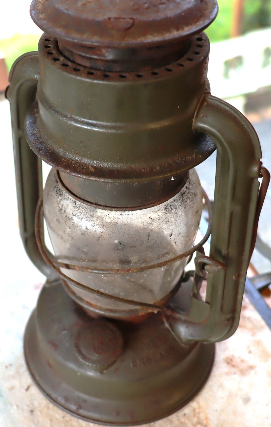 Vintage Oil Lamp Chalwyn Tropic Army Green Made in England 10 by 5 ...
