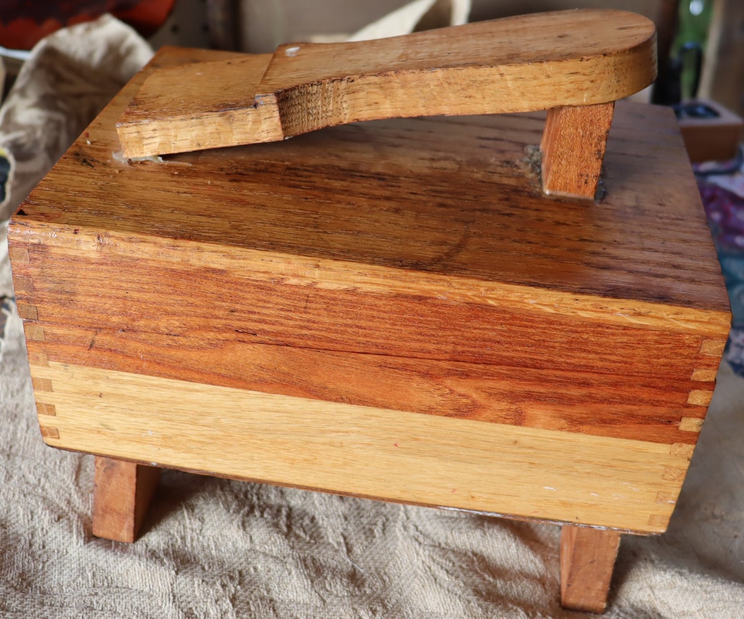 Vintage Shoe Shine Box With Shoe Polish and Brushes - Etsy