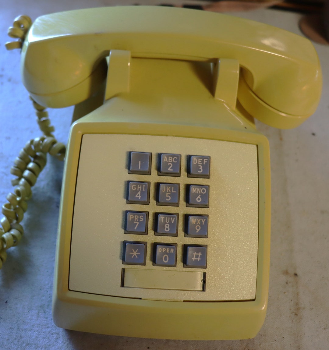 Vintage Yellow ATT Bell Push Button Desk Phone. Not Tested No Landline ...