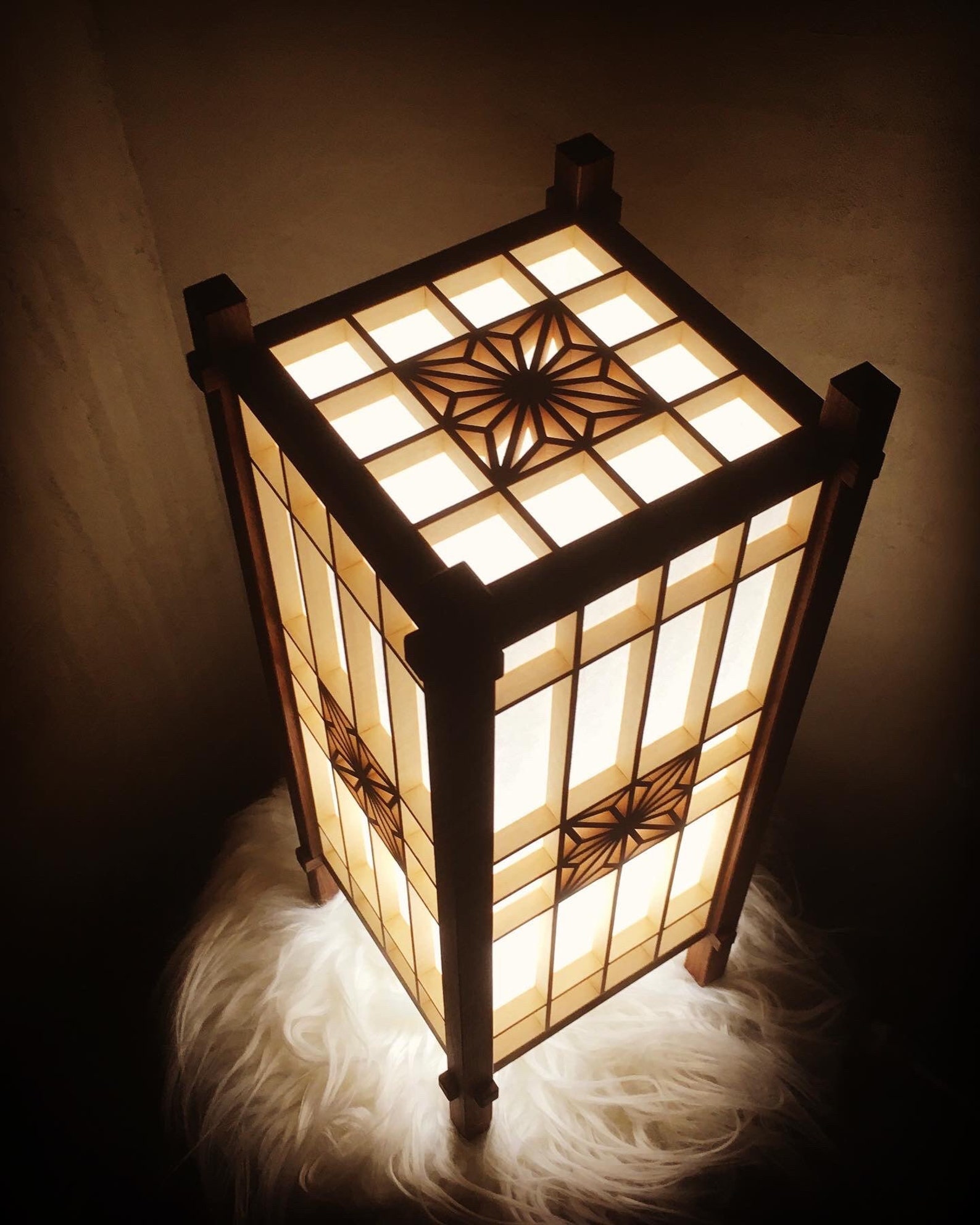 Japanese style kumiko lamp | Etsy