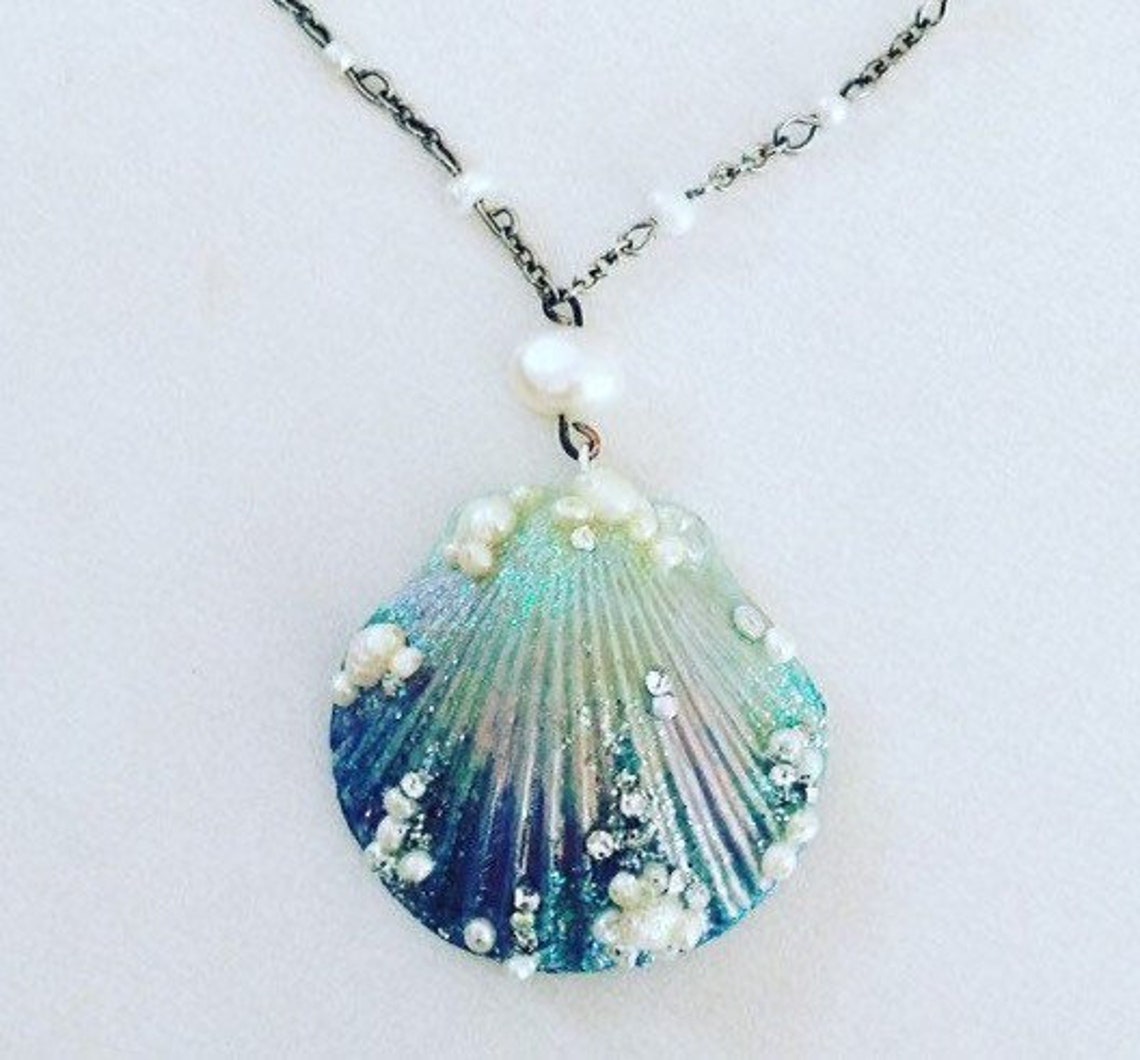 Pearl and Crystals Seafoam Glowing Mermaid Shell Necklace - Etsy